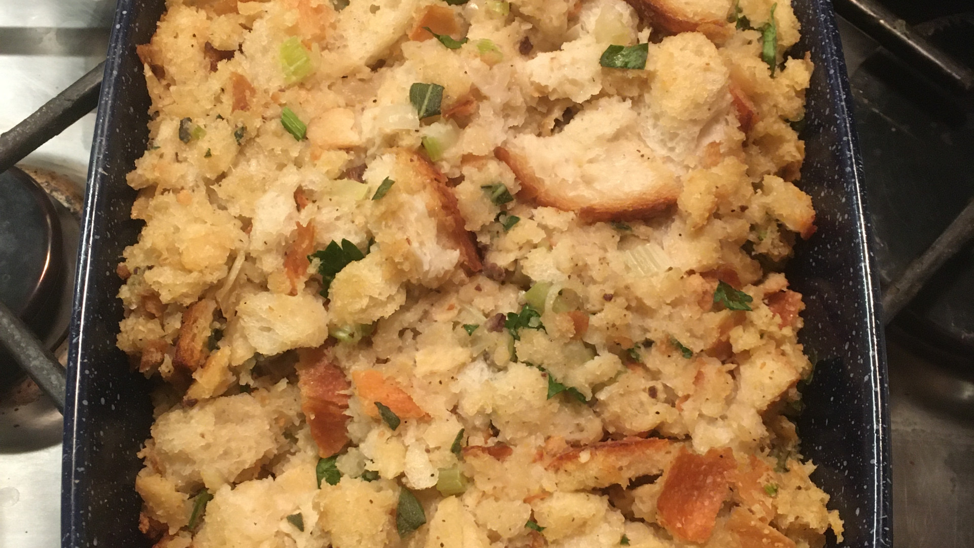 10 Disgusting Thanksgiving Sides Everyone Hates & 10 Everyone Loves ...