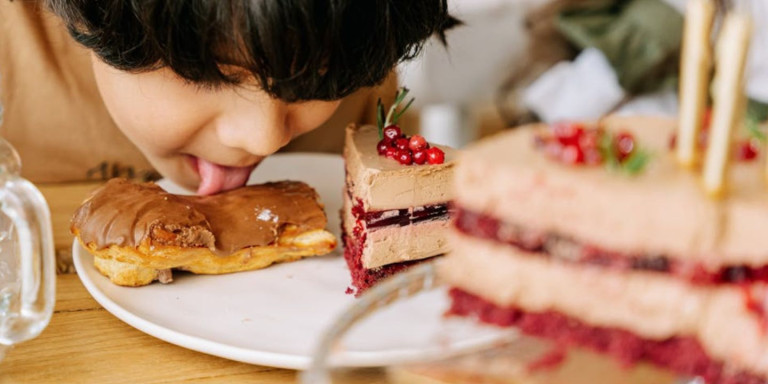 Cultural Cakes: 20 Traditional Desserts Across Nations - TheSpicyChefs