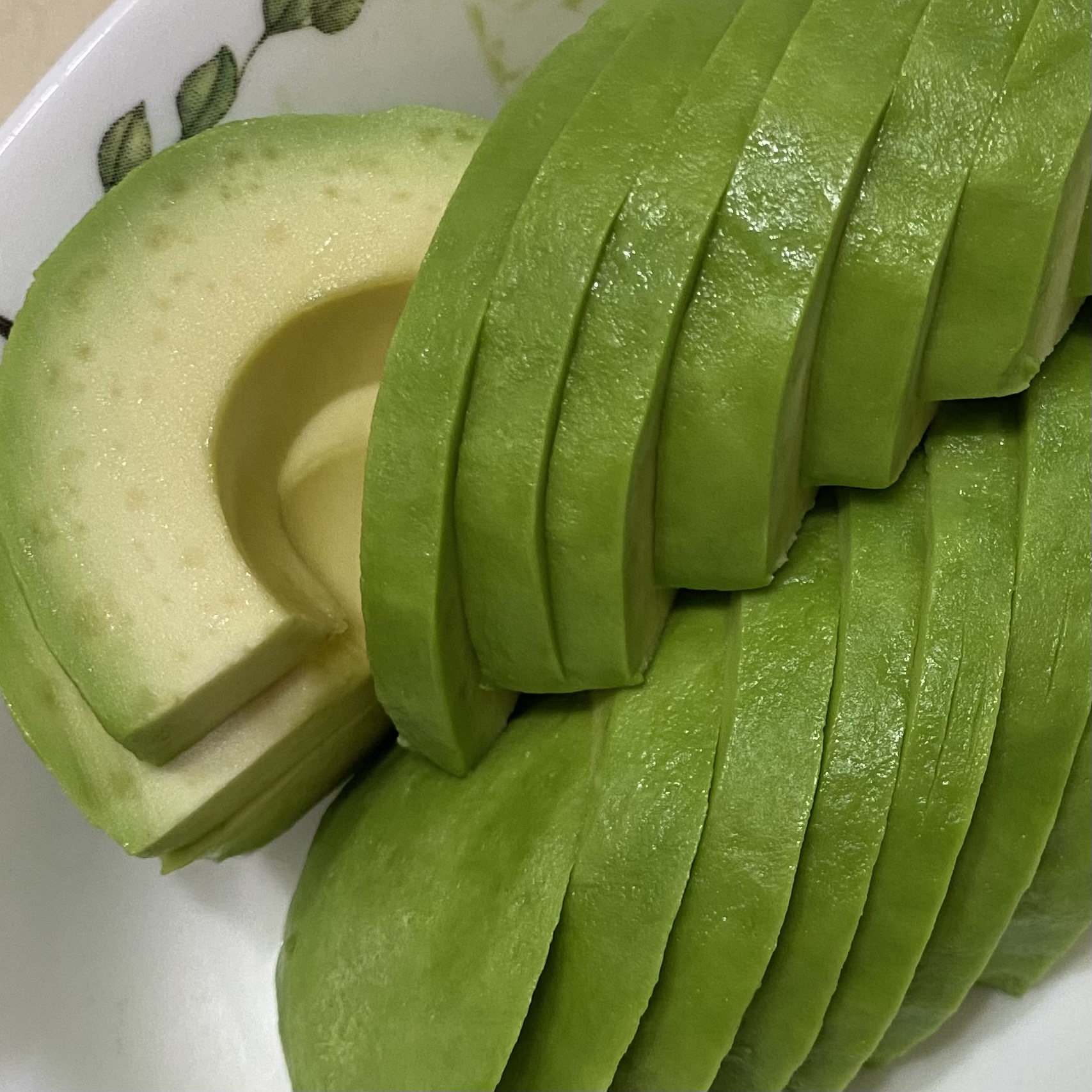 Surprisingly Delicious Ways To Use Avocados In Recipes - TheSpicyChefs