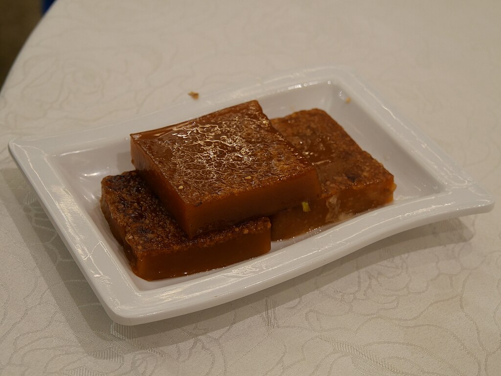 Lucky & Unlucky Foods to Eat on Chinese New Year - TheSpicyChefs