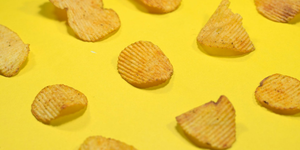 The 20 Craziest Lay’s Potato Chip Flavors From Around The World ...