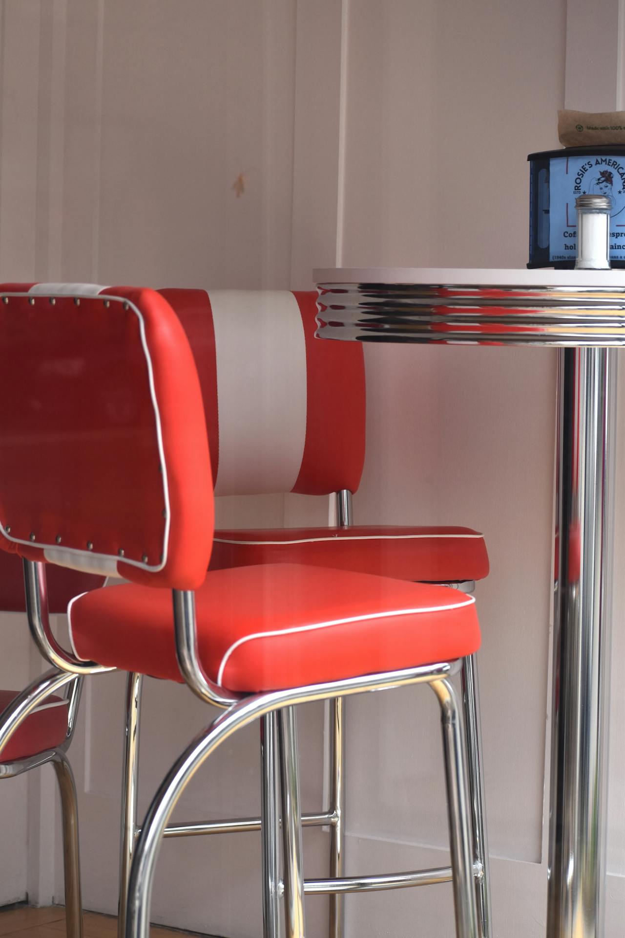 10 Horrible Things About Greasy Spoon Diners & 10 Reasons They’re ...