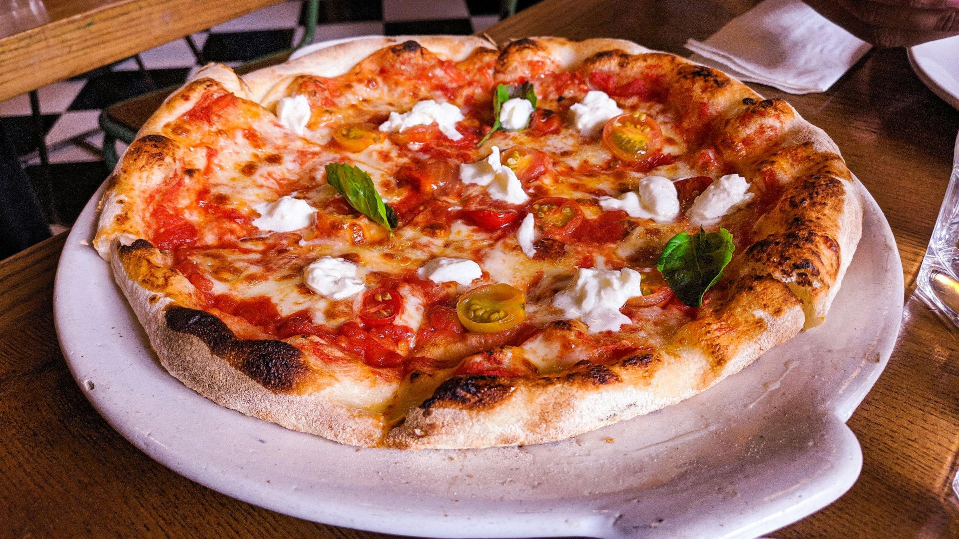 20 Most Expensive Pizza Slices In The World From $30 to $180,000 ...