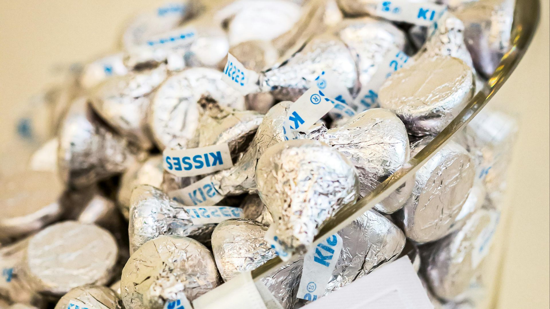 20 Sugary Candies You Love But Shouldn't Be Eating - TheSpicyChefs