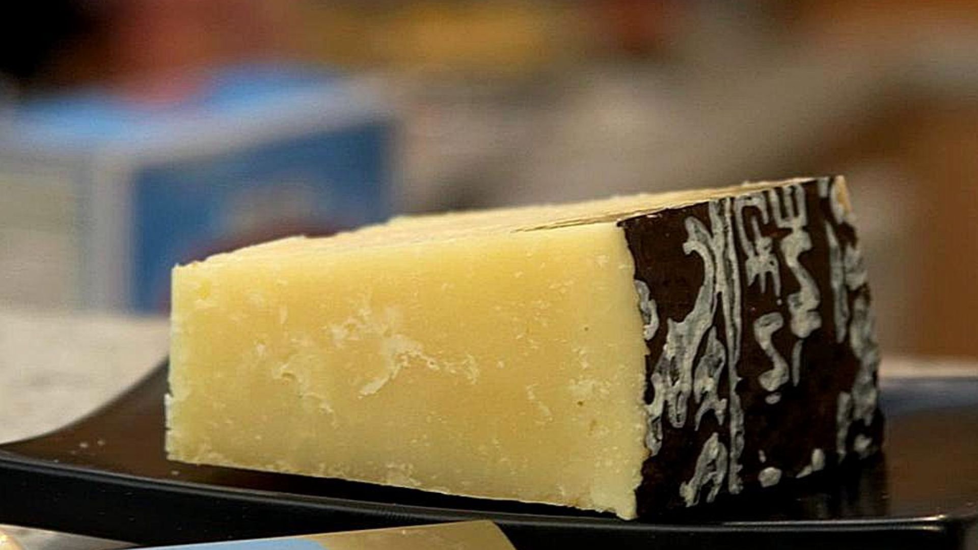 Beat Lactose Intolerance: 10 Cheeses With The Lowest Lactose & 10 With ...