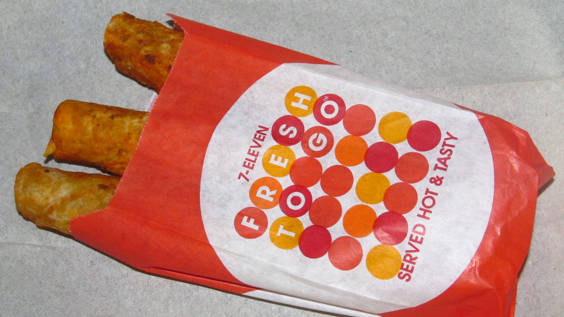 The 20 Best 7-Eleven Snacks You Should Splurge On Every Time ...