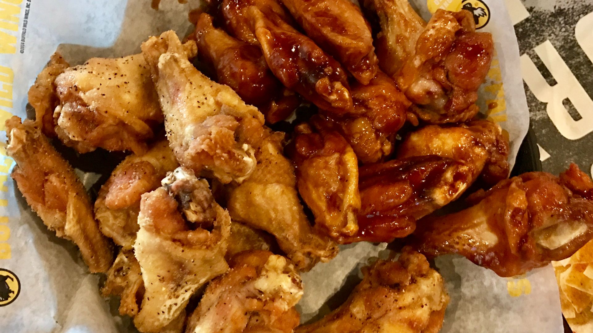 The 10 Worst Chicken Wing Chains Across America & 10 That Make Our ...