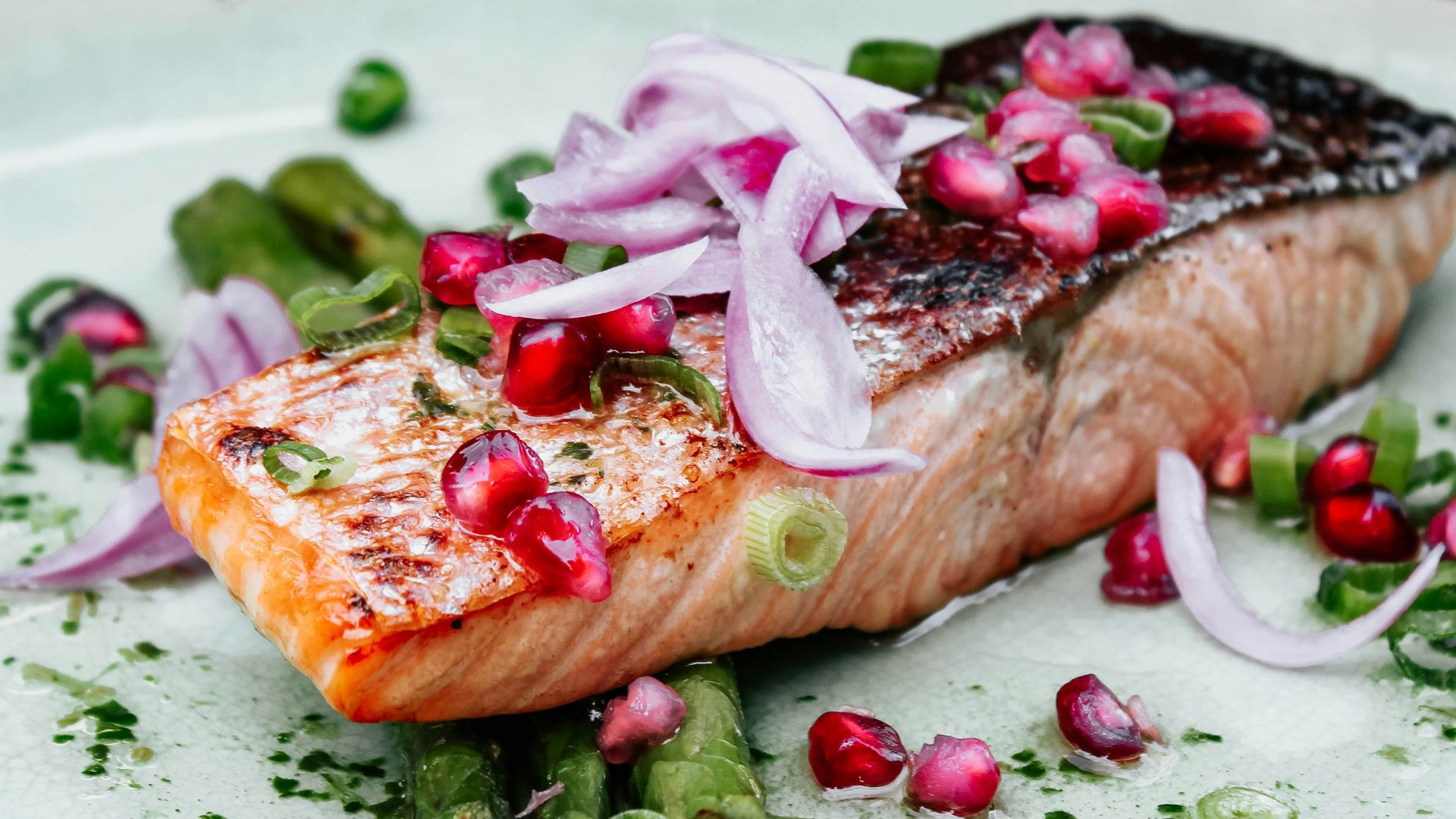 10 Reasons You Should Eat More Fish & 10 Ways To Do It Safely ...