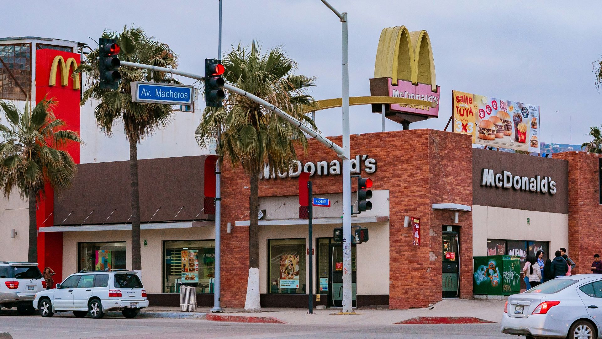 The 20 Oldest Fast Food Chains In America - TheSpicyChefs