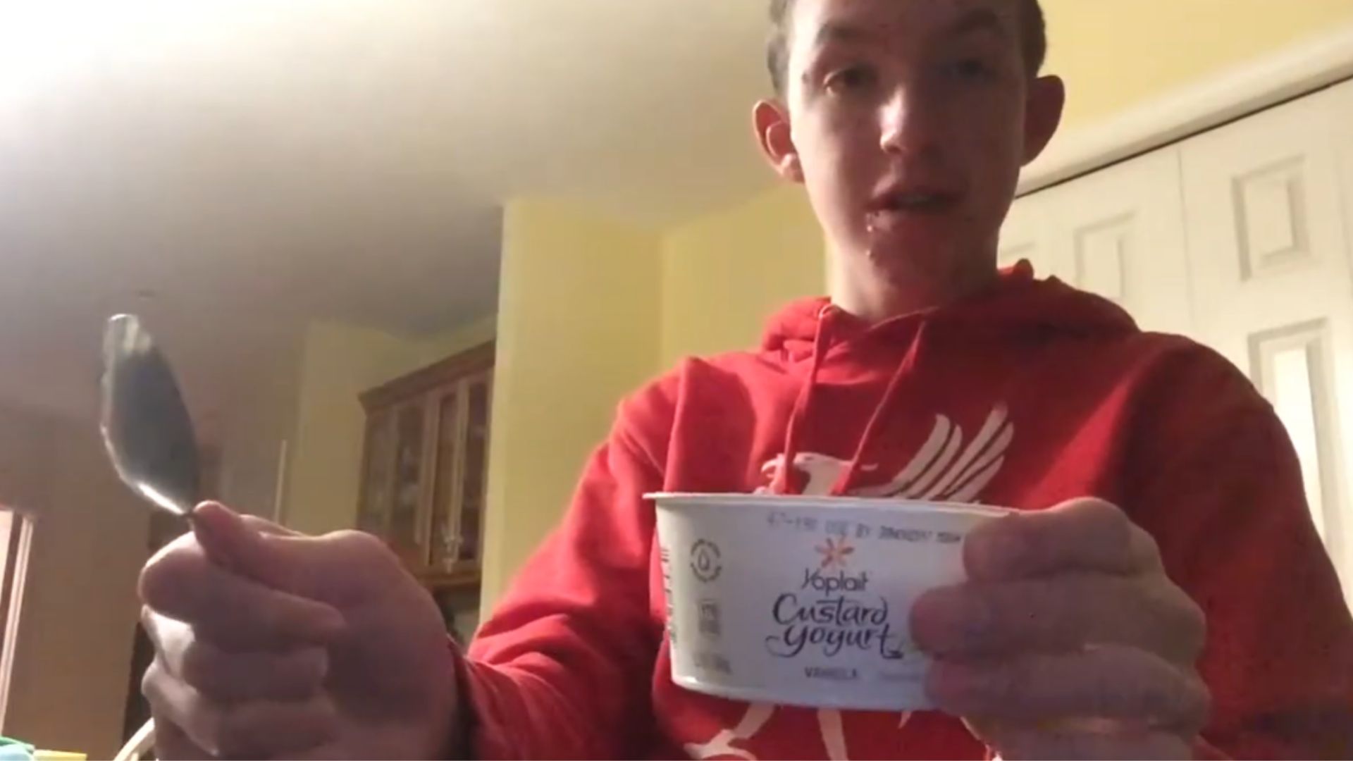 20 Discontinued Snacks From The 2000s That We Still Think About ...