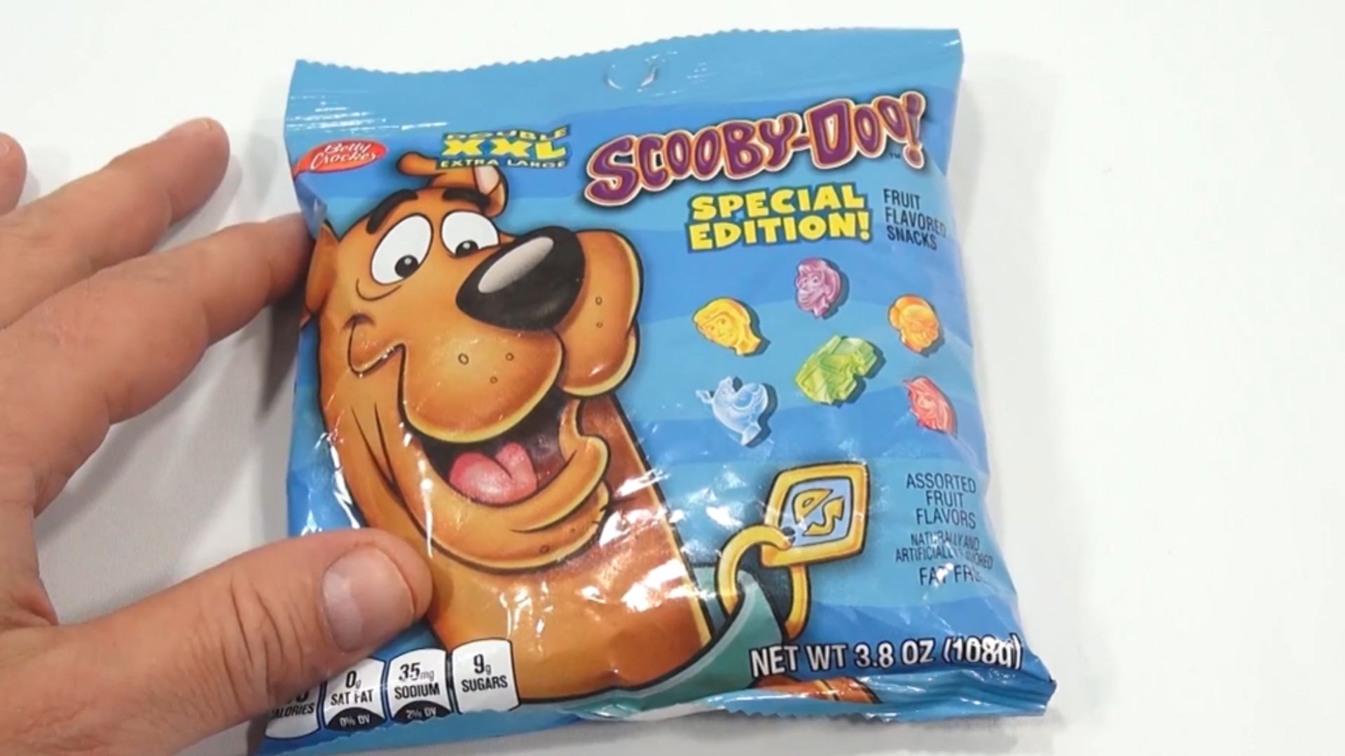 20 Discontinued Snacks From The 2000s That We Still Think About ...