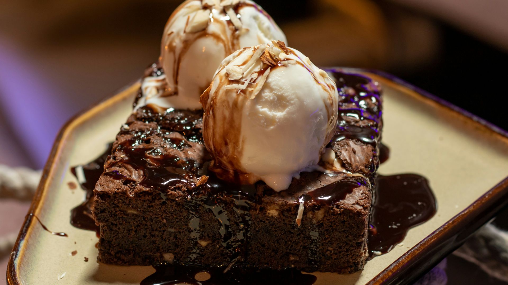 10 Foods High In Saturated Fats To Eat Less Of & 10 Low-Fat ...