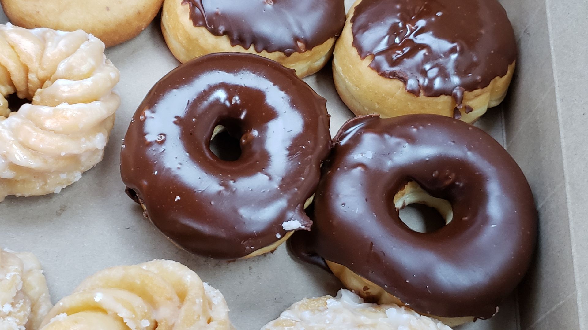 The 10 Worst Donuts At Tim Hortons & 10 Favorites Everyone Loves ...