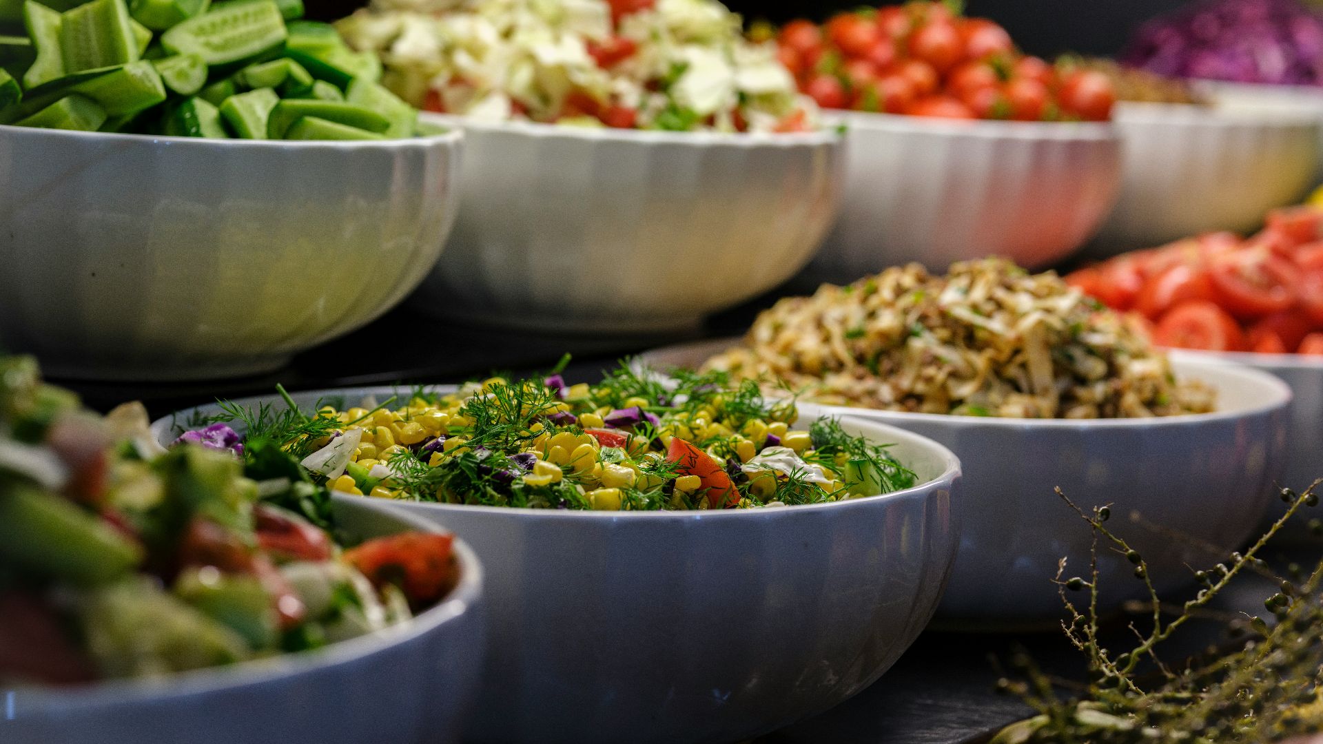 20 Disappointing Foods To Avoid At Any All-You-Can-Eat Buffet ...