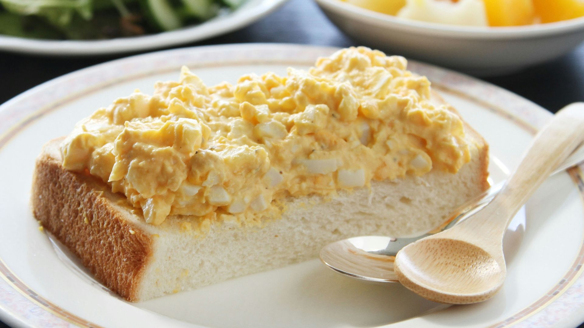 20 Disappointing Foods To Avoid At Any All-You-Can-Eat Buffet ...