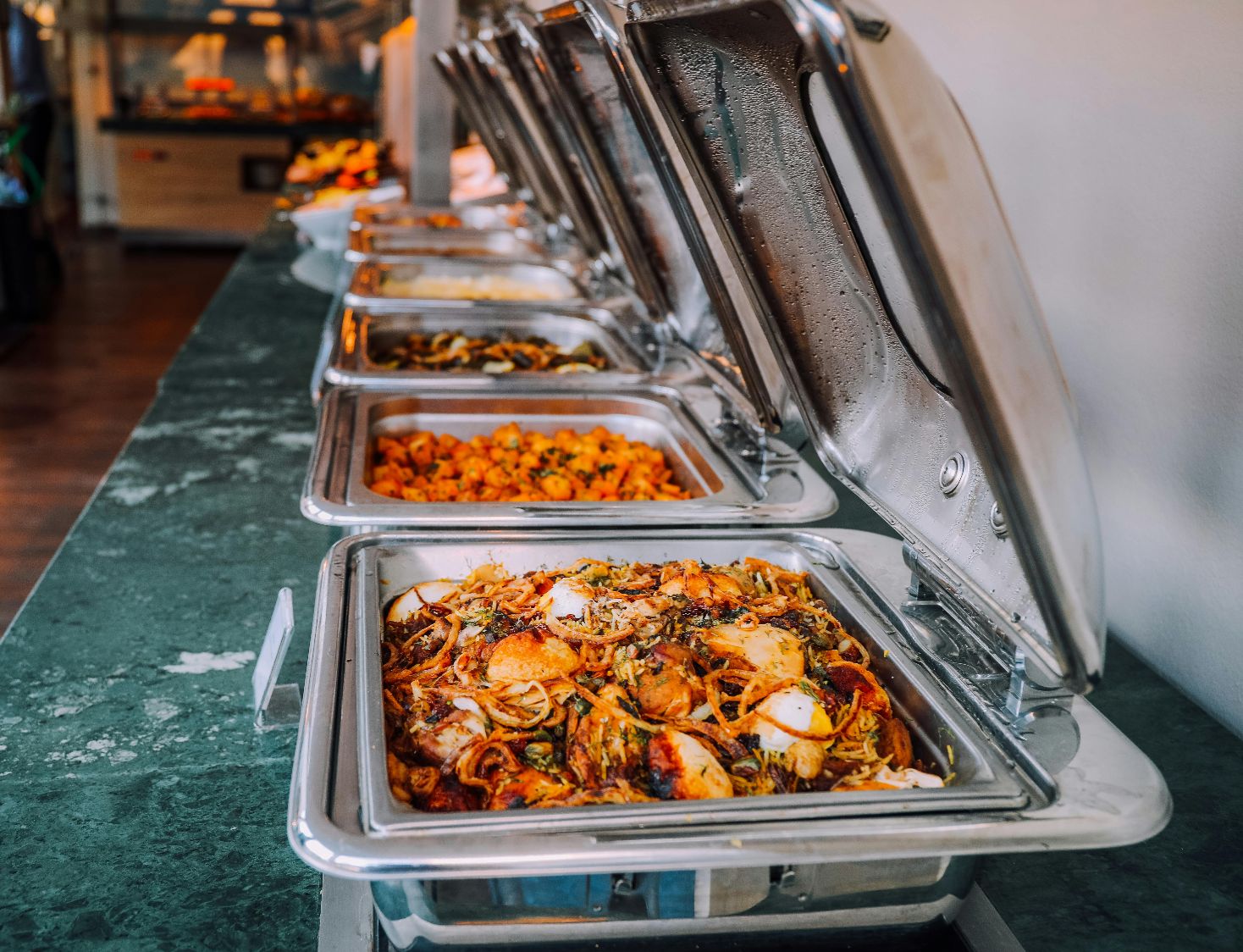 20 Disappointing Foods To Avoid At Any All-You-Can-Eat Buffet ...