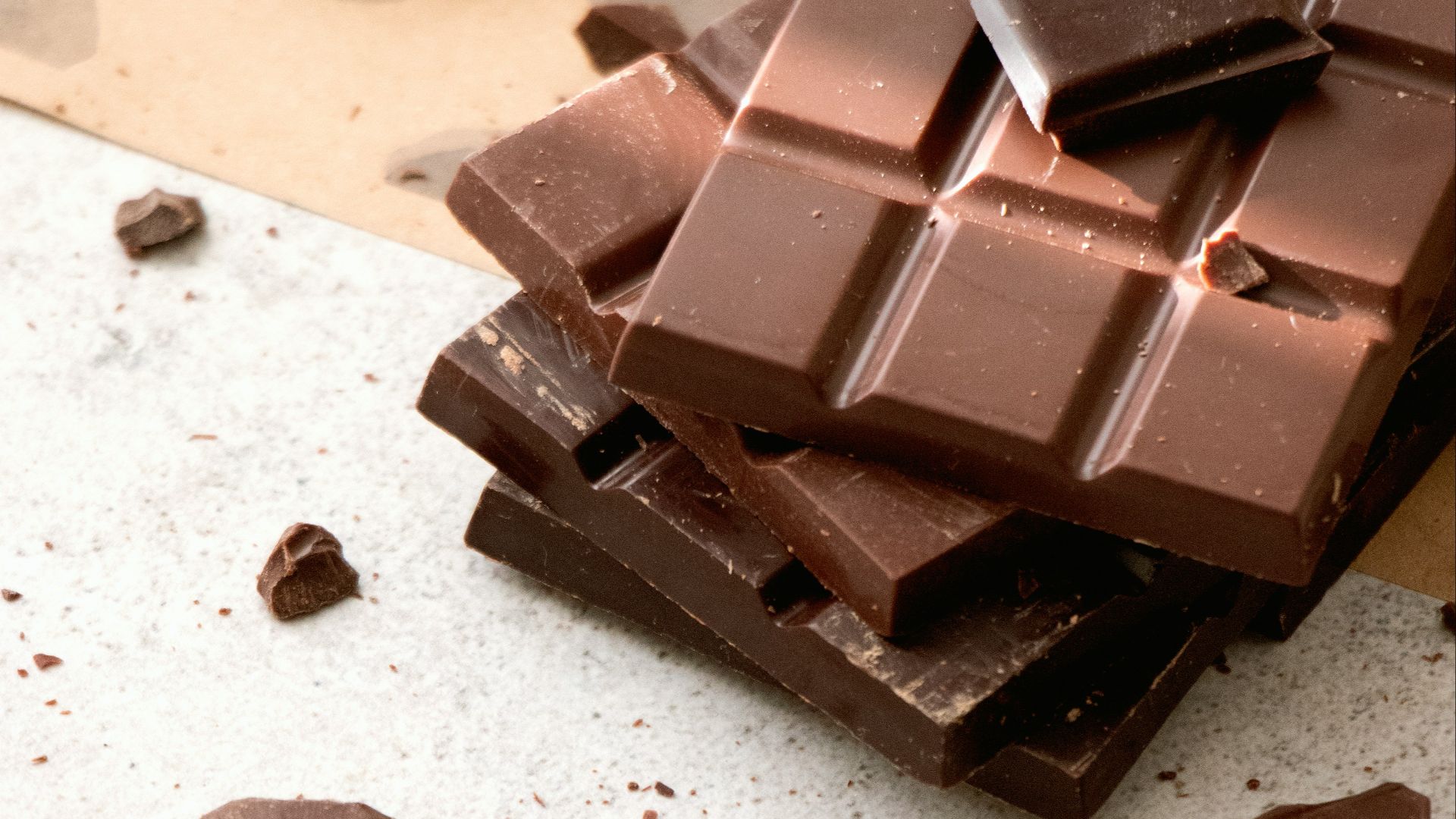 10 Foods To Avoid When You Have Canker Sores & 10 That Ease The Pain ...